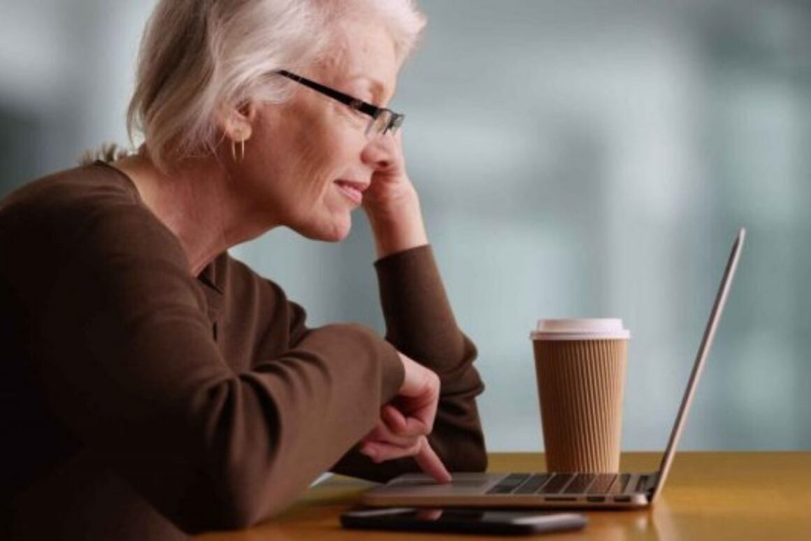 Can I Change My Health Insurance Plan After Enrollment? - Insurance Noon